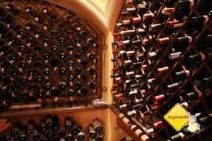 Cave do Douro - Vinhos, fondues e friozinho no Royal Palm Plaza em ...